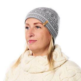Winter caps with norwegian pattern - Woolville.com